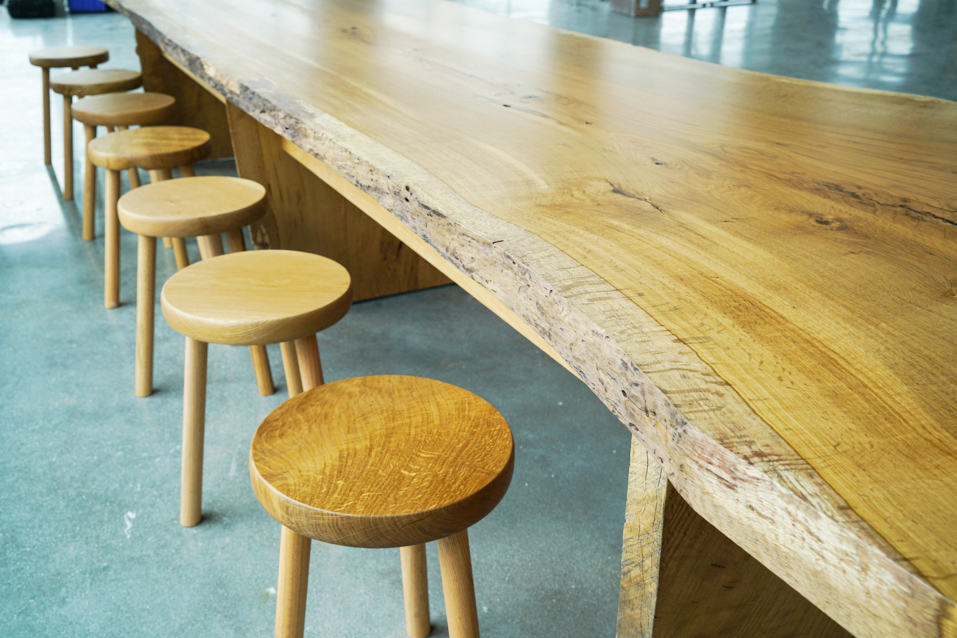 Oregon Oak Conference Table | Offerman Woodshop